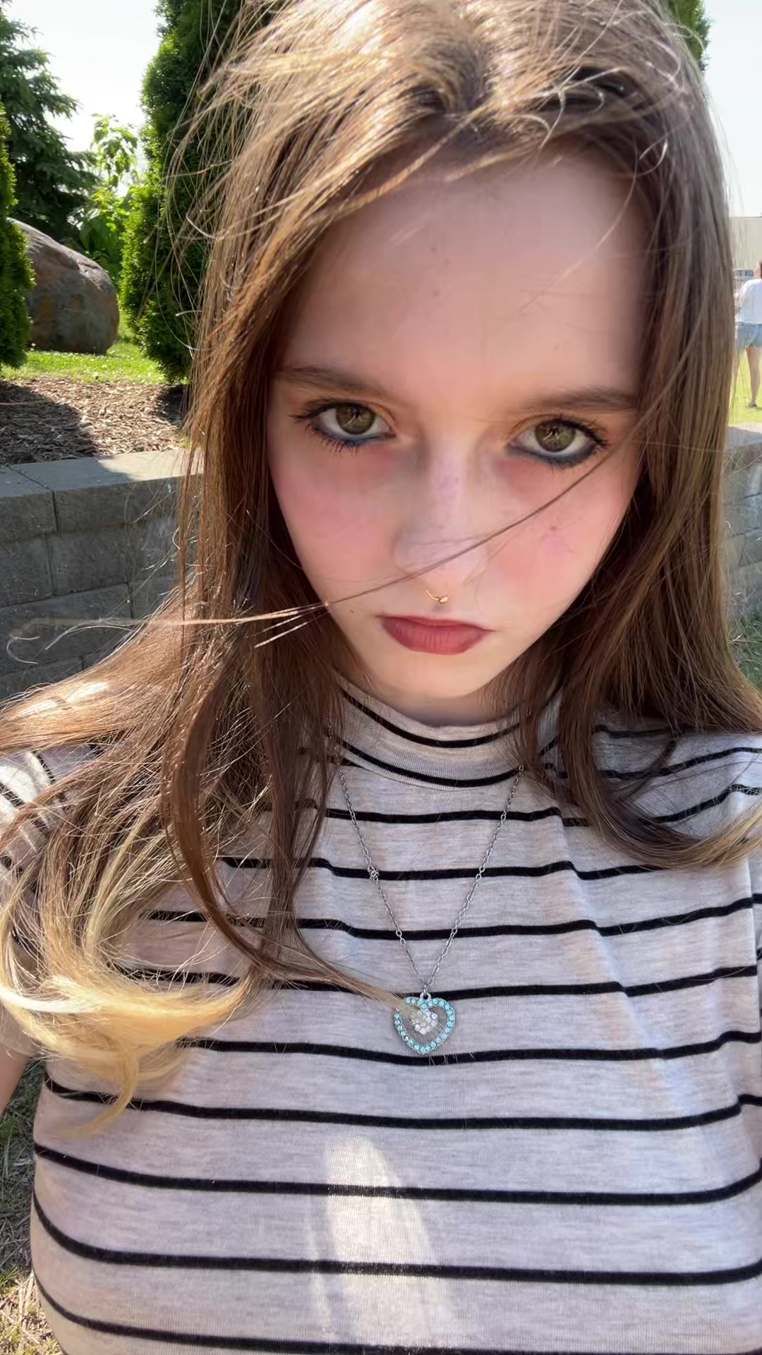 unoangryone (@unoangryone) - Urlebird