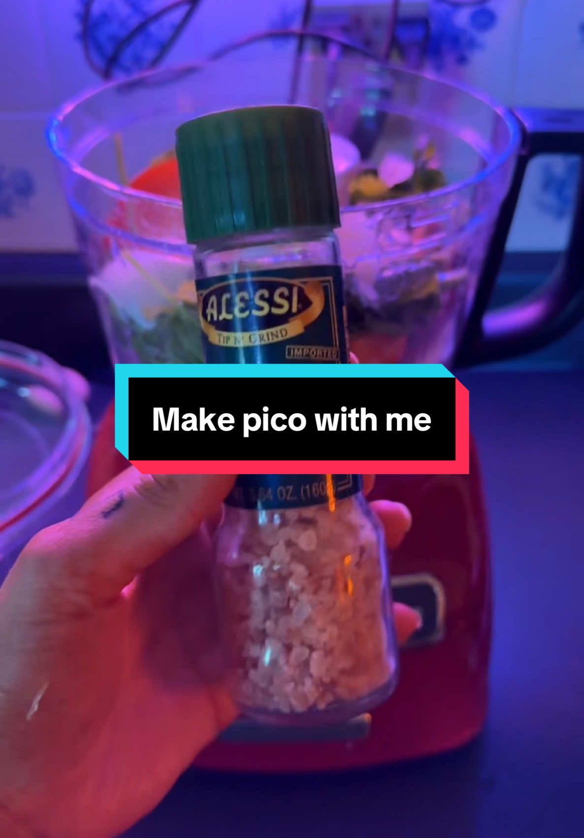 Alexis XJ (@alexis.xxxj) - Urlebird