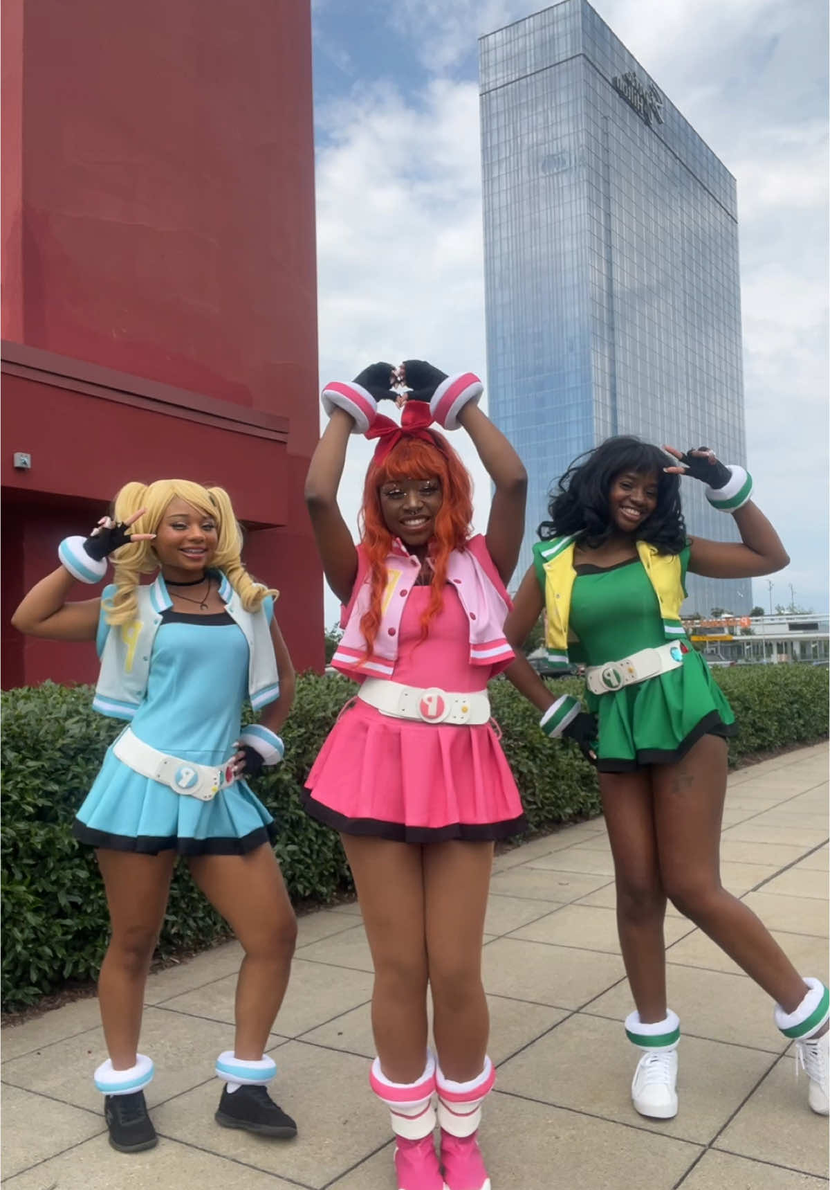 Tori 🎀 (@accelgirl) - Urlebird