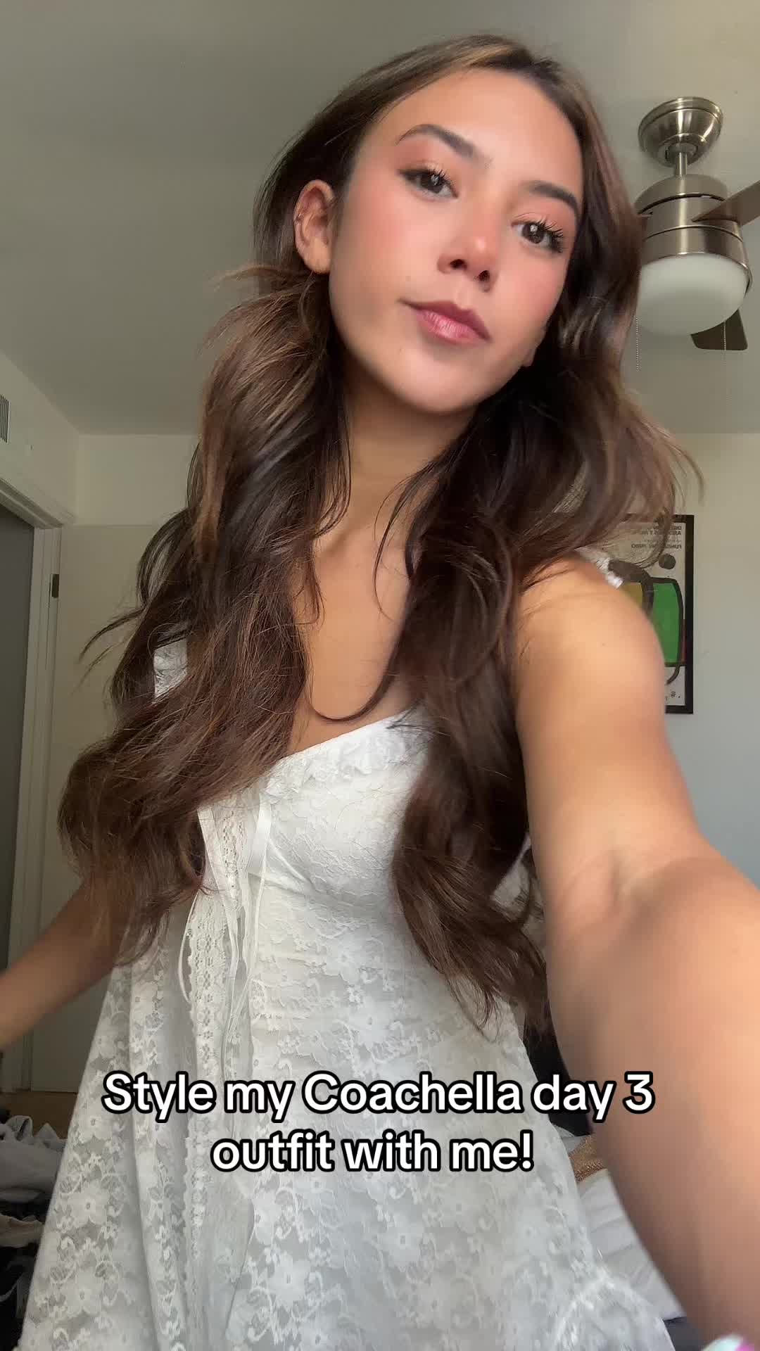 Scarlett Estevez (@scarlye07) - Urlebird