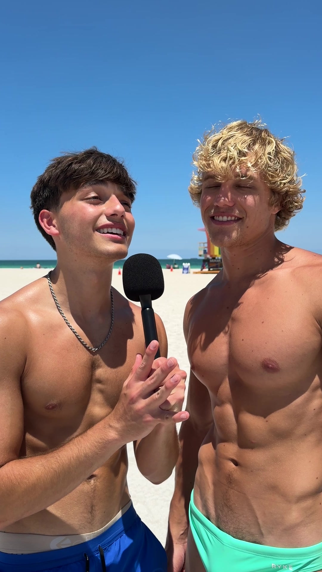 looking like larry the lobster over | kissfromlo (@kissfromlo44)