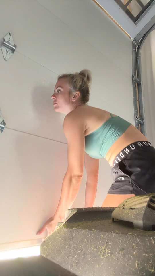 🦄 @rfx1111 - Rebecca Flint - TikTok