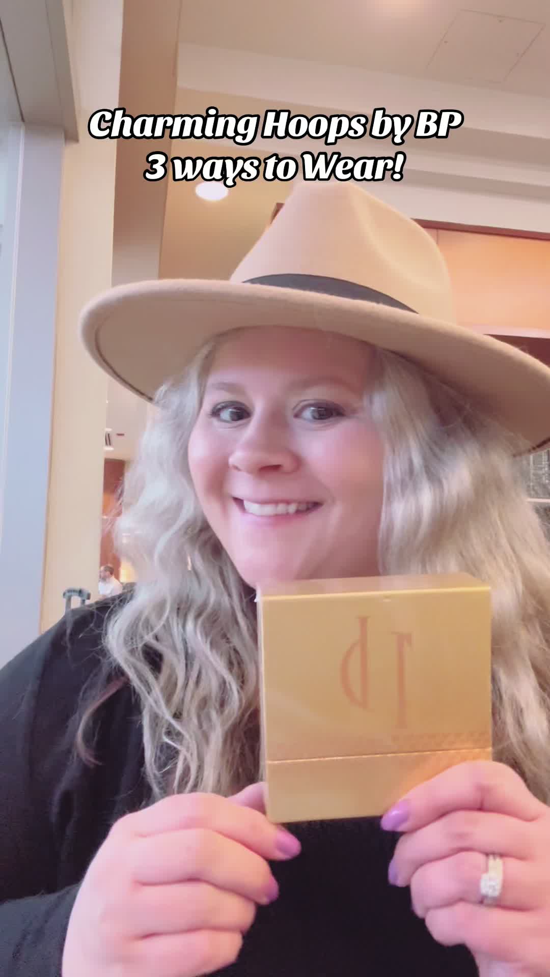 Rachel Reveals (@rachelreveals) - Urlebird