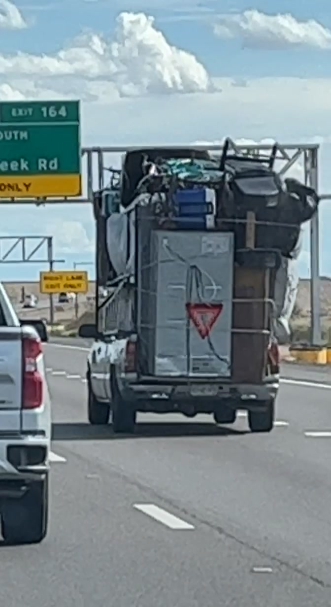 StormRunner Media (@stormrunnermedia) - Urlebird