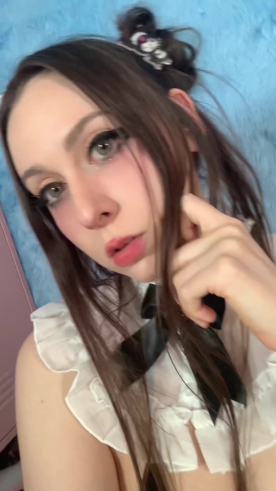 Luna C. Kitsuen (@lunackitsuen) - Urlebird