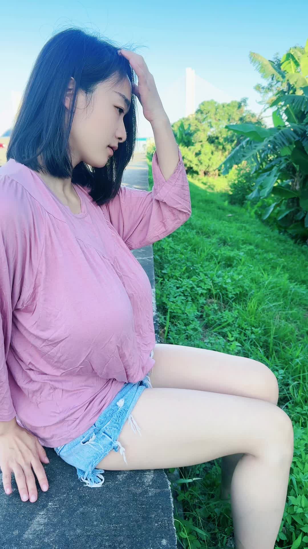 花千惠 (@aling_liu) - Urlebird