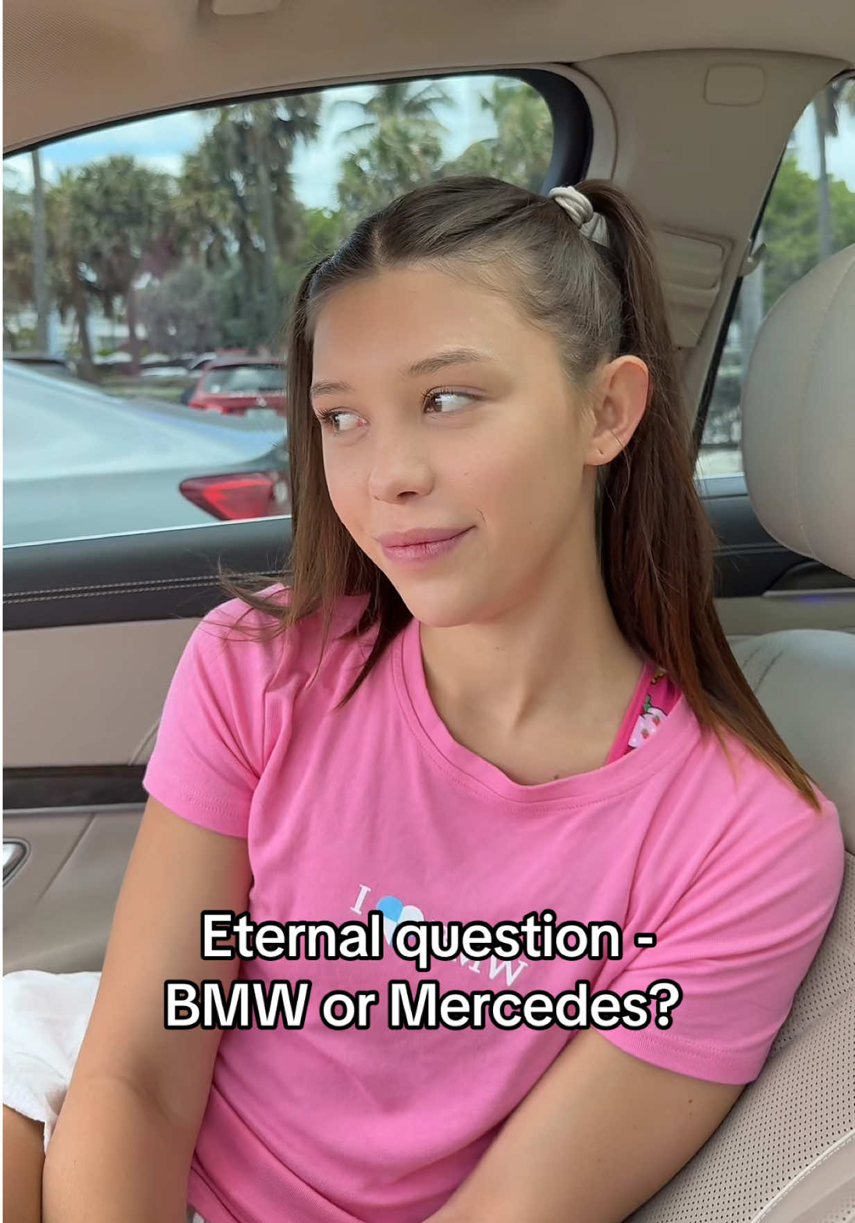 Which one do u like more? And guess | Evi 🌺 (@littlebirdevi)