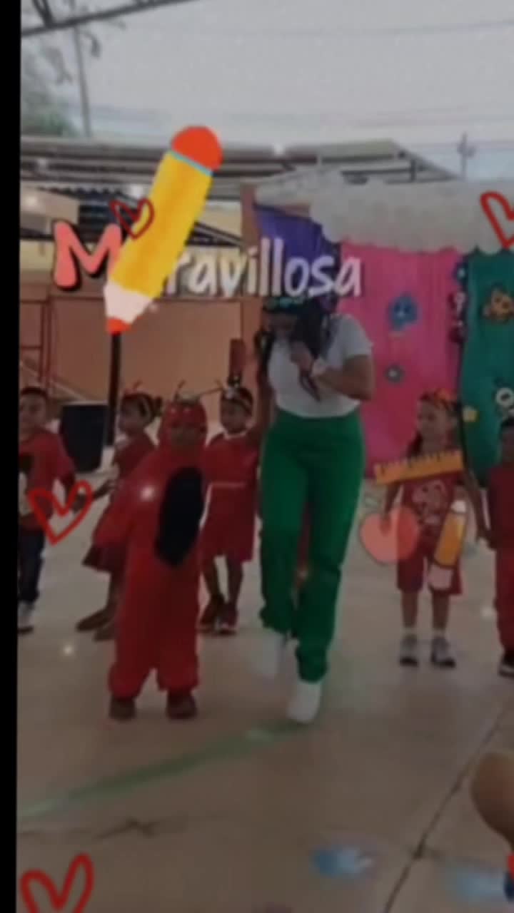 Miss Ary (@miss_ary24) - Urlebird