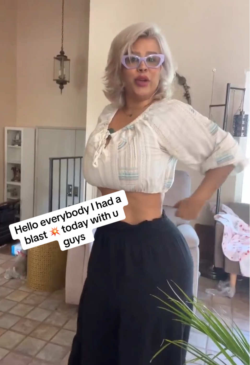 myralachula (@onlymyralachula) - Urlebird