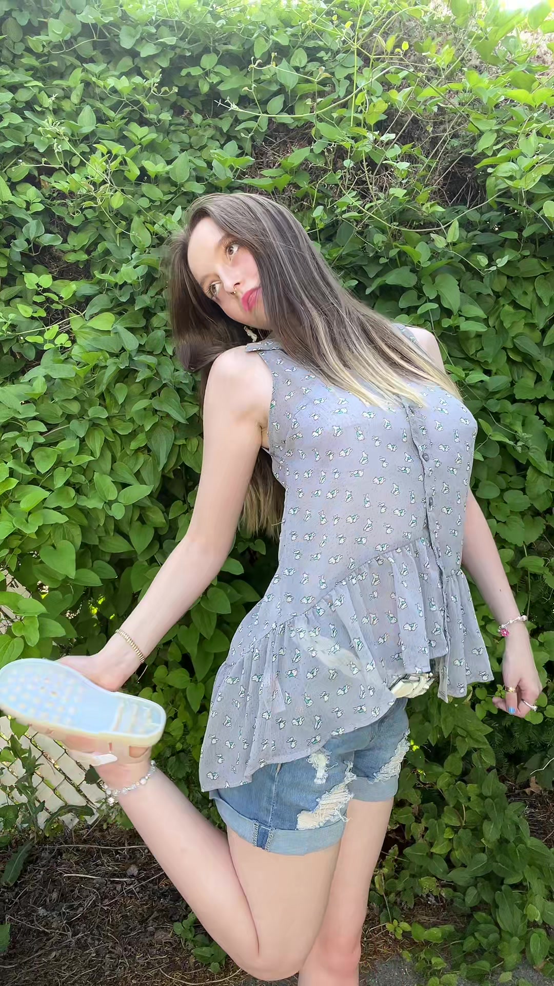 unoangryone (@unoangryone) - Urlebird