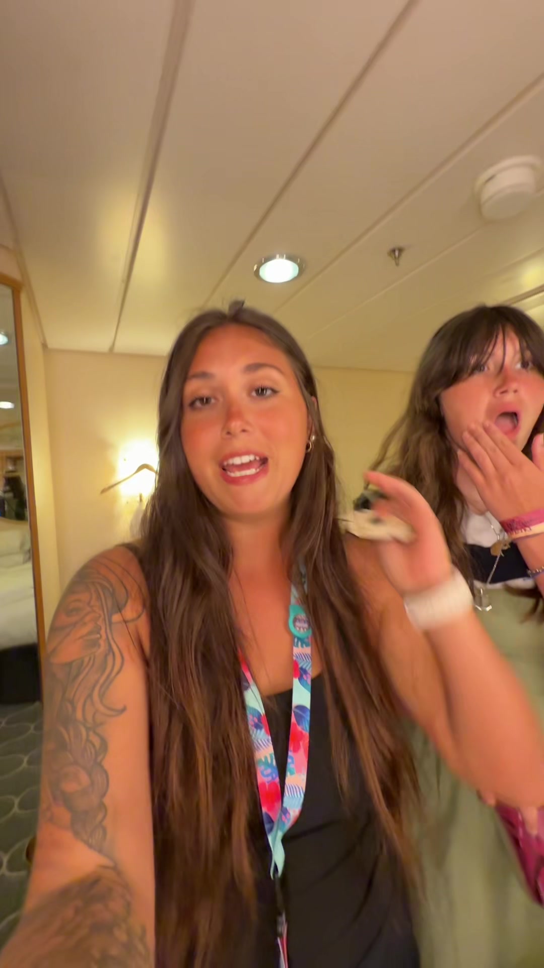 Starting my morning off with some hip | Lyla Lush (@lylaa_lushh)