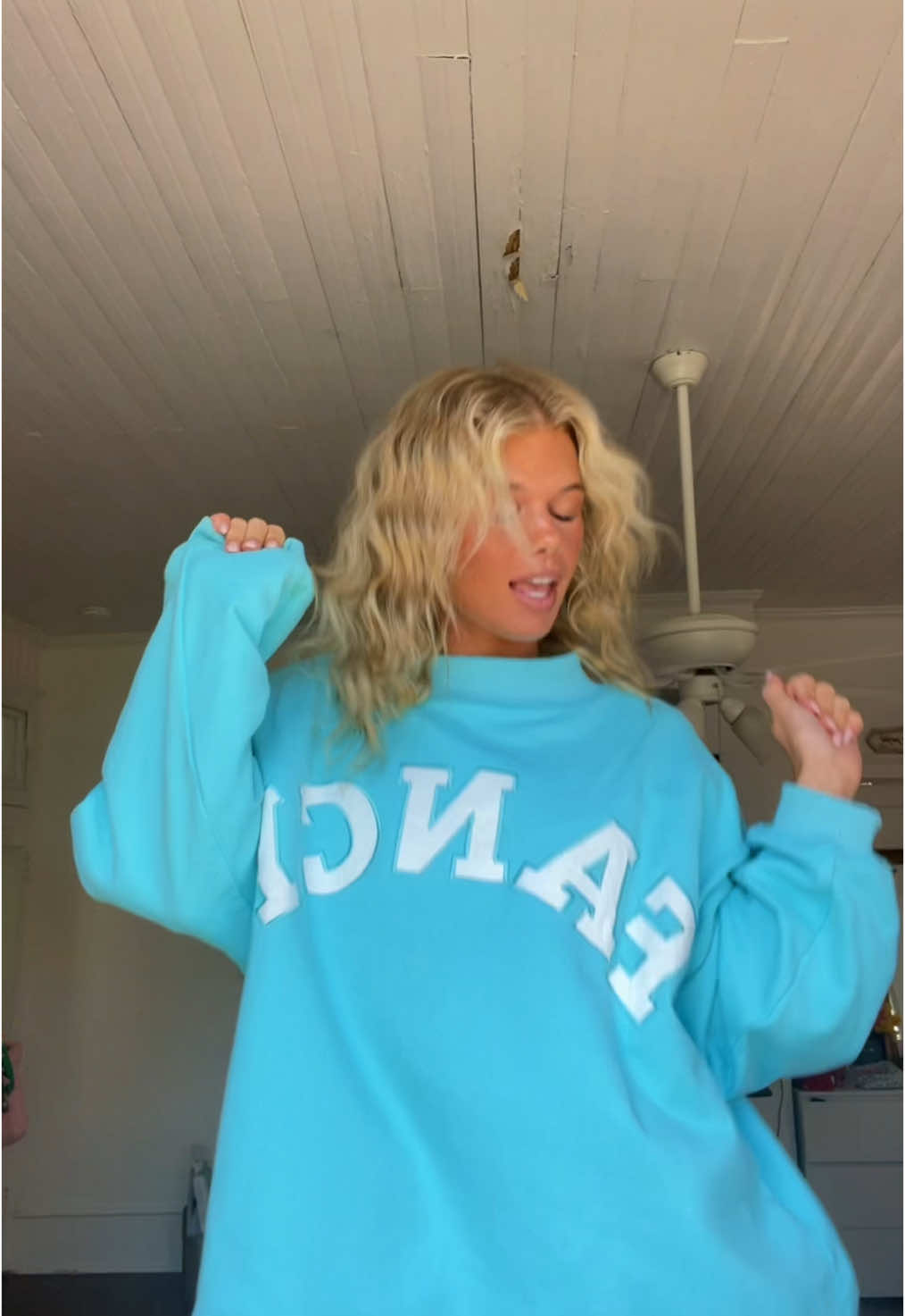 lex 🪩⭐️💗🫧 (@lexi_phil) - Urlebird