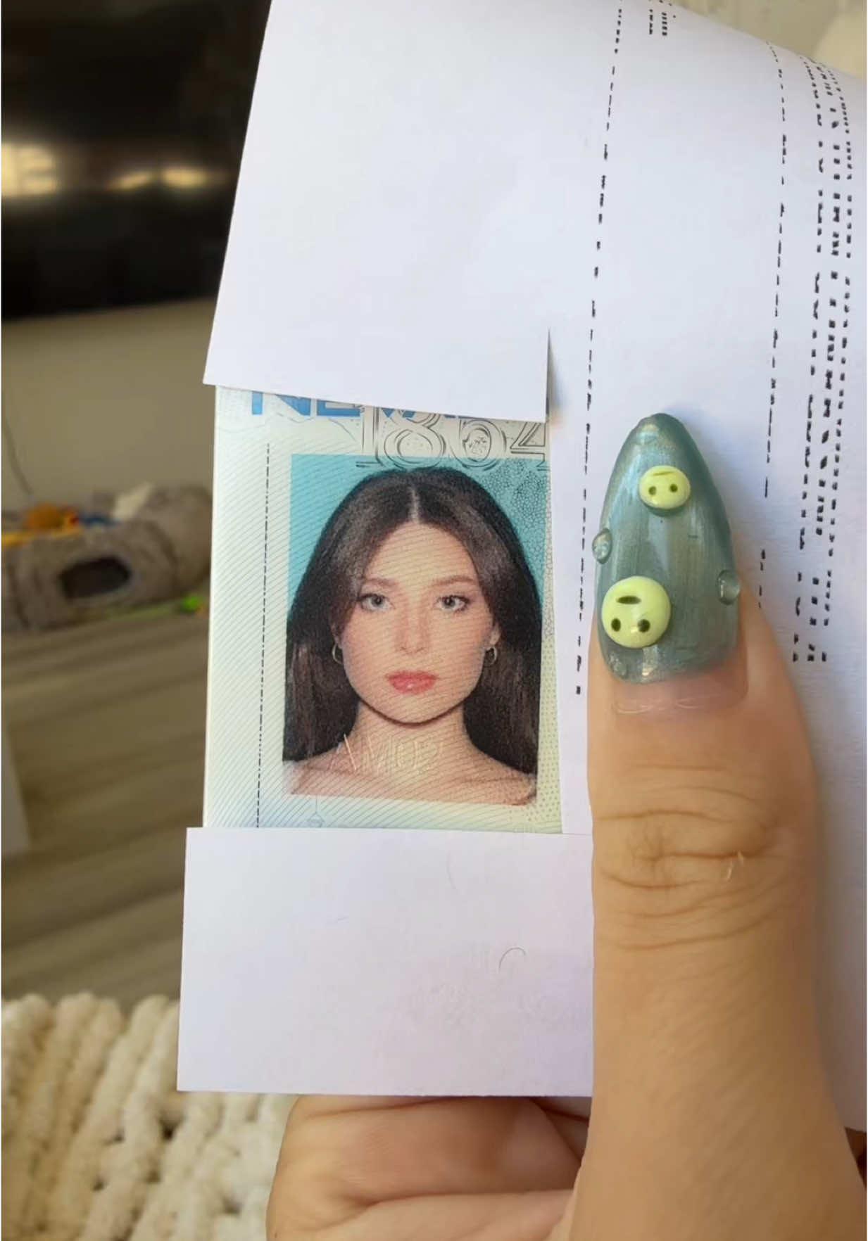 AnnaG (@imthe_annag) - Urlebird