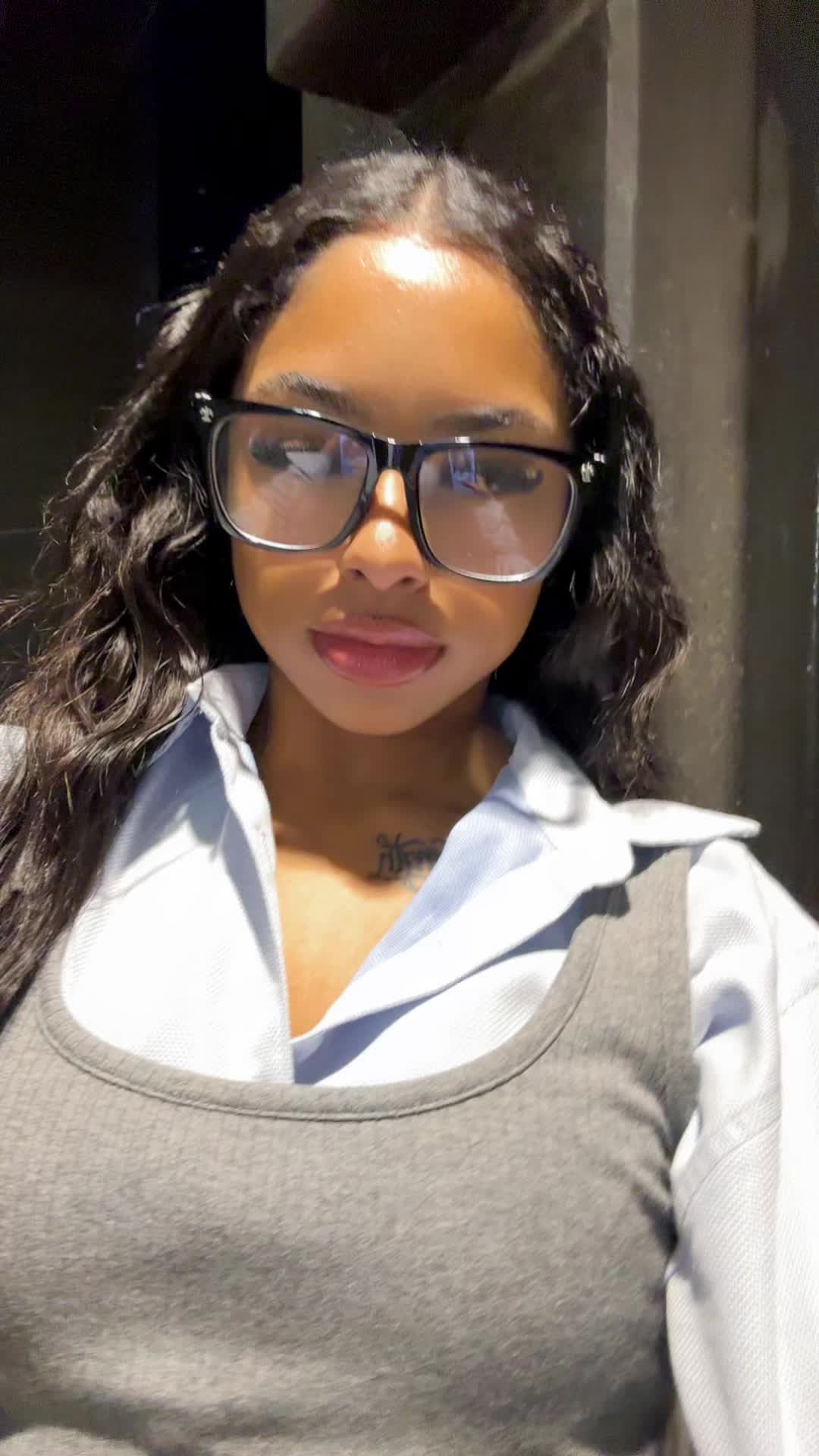 Nadia J (@notnadiajocelyn) - Urlebird