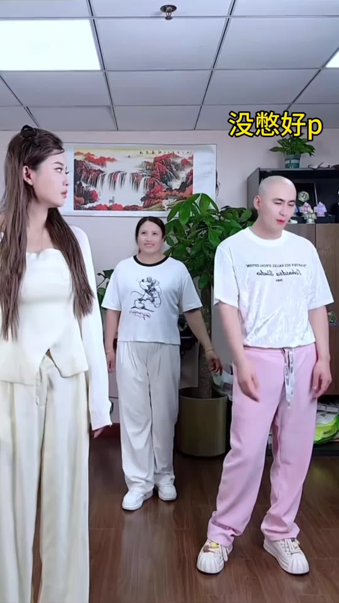 hello 🤭#yutinhyulai | Yu Tinh & Yu Lai (@julyjuly26114)