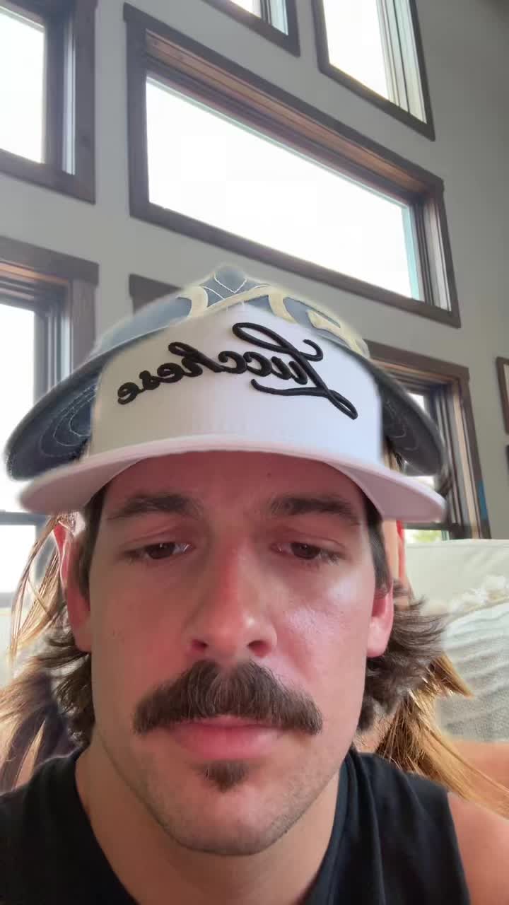 John Sansone (@notjohnsansone) - Urlebird