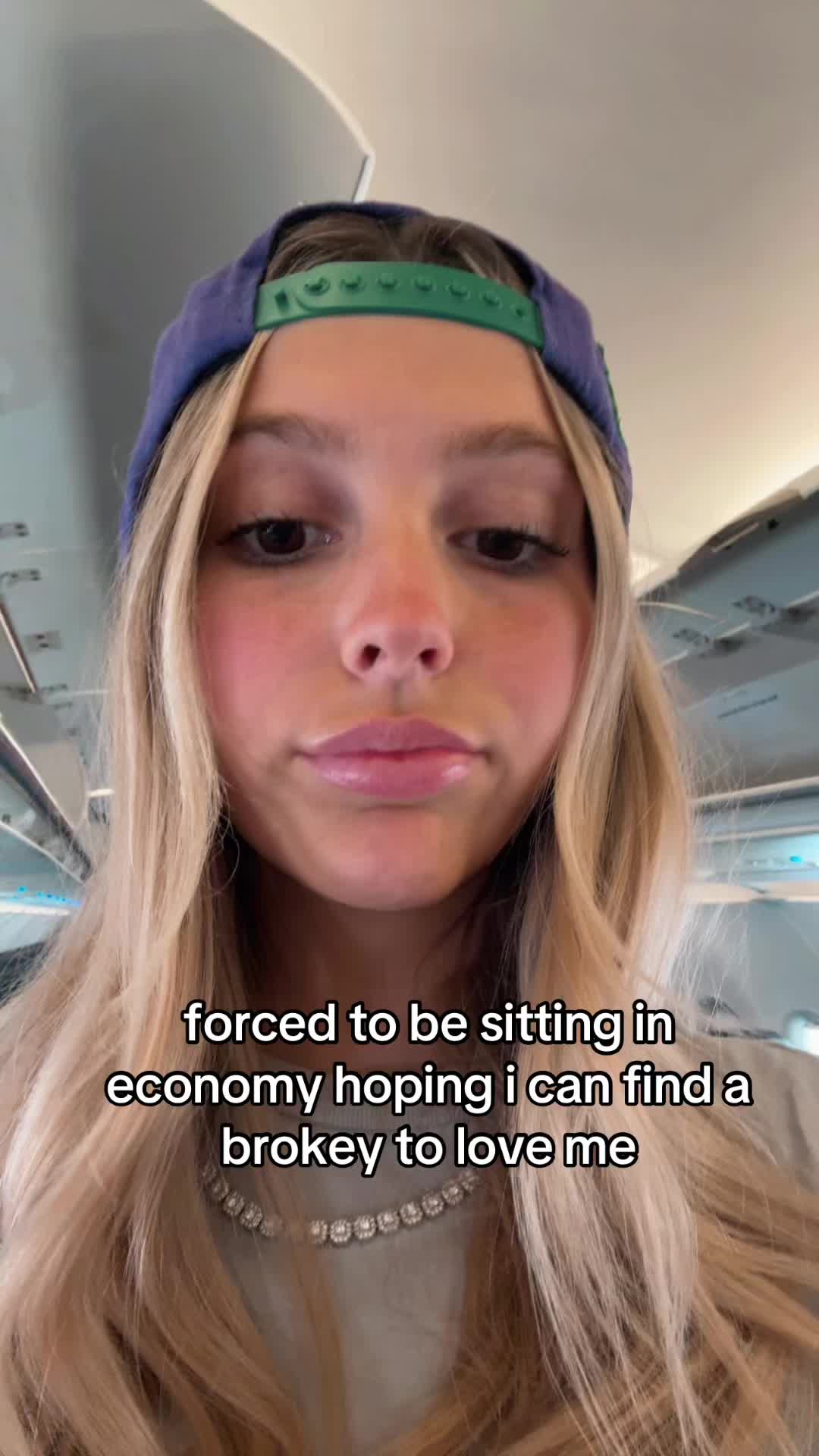 Emily Trapp (@emilytrappxo) - Urlebird