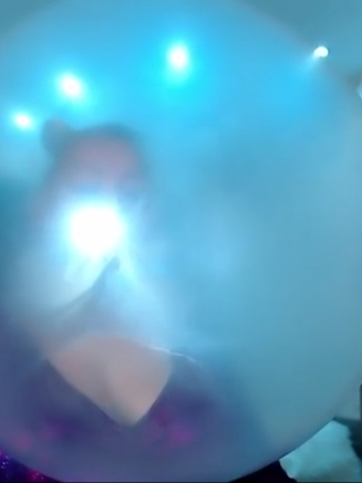 Big bubblegum bubble #bubblegum | Bubblegumfan255 (@bubblegumfan115)