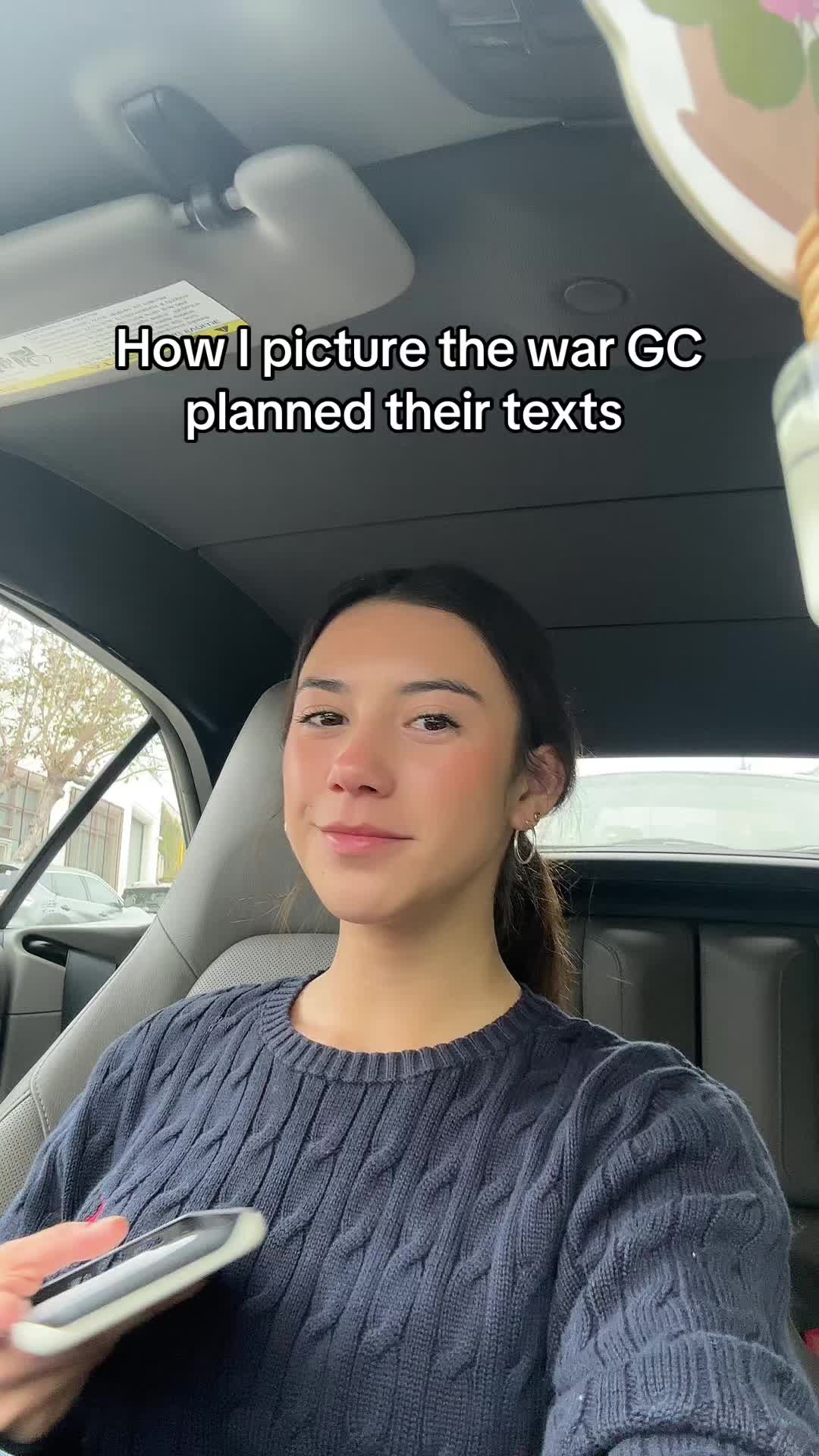 Scarlett Estevez (@scarlye07) - Urlebird