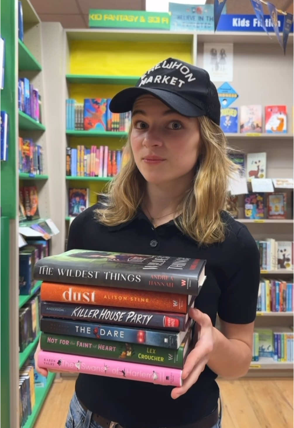 Read with Raegan (@readwithraegan) - Urlebird