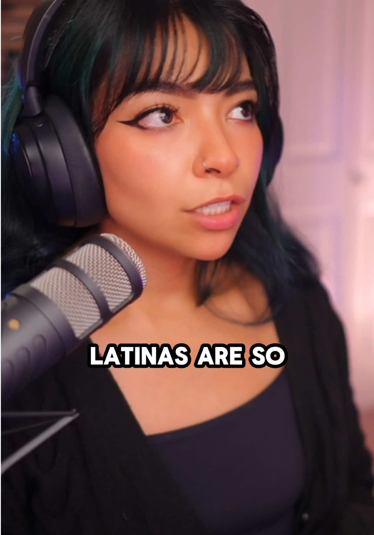 AileenSenpai | Twitch Streamer (@aileensenpai) - Urlebird