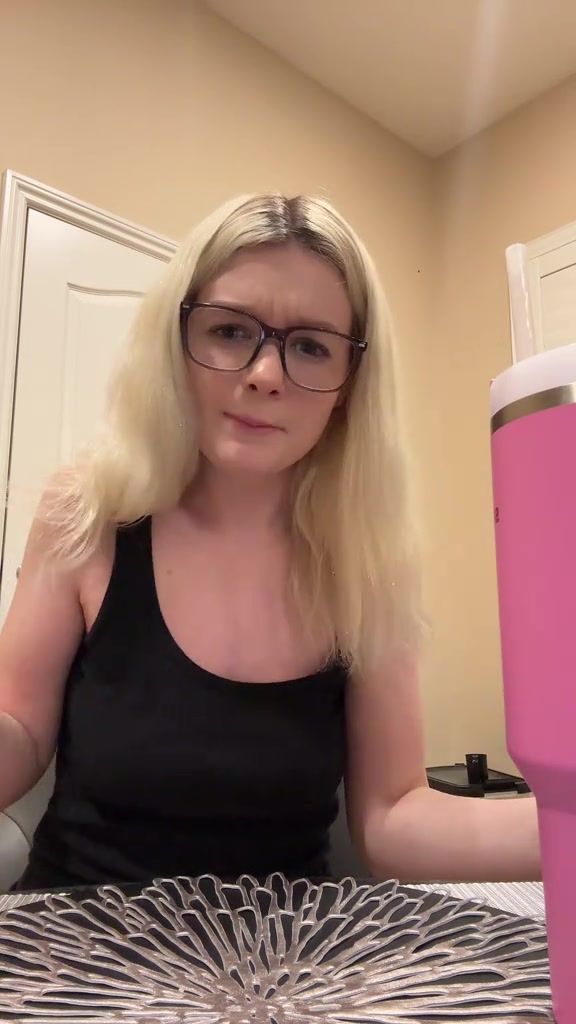 Maya pryce (@pryceisrightx27) - Urlebird