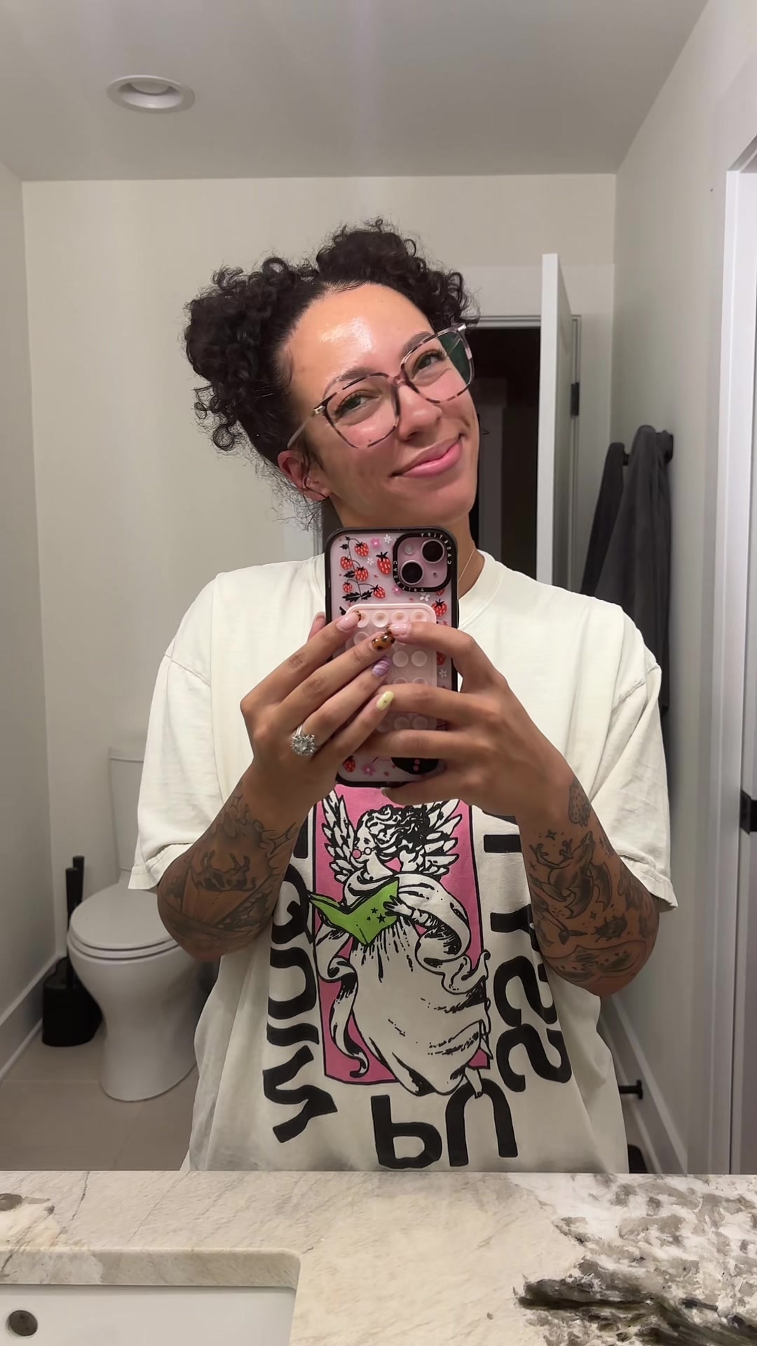 liv 🛸 (@itslunarliv) - Urlebird