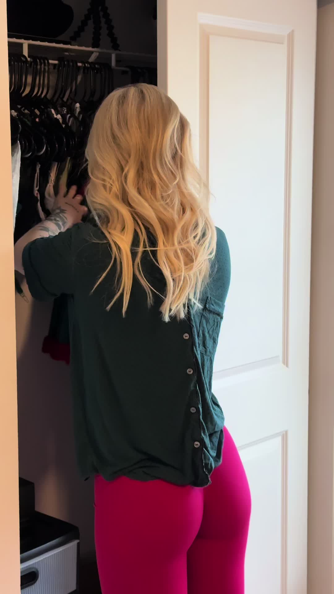 Kelli Carter (@kellicarter22) - Urlebird