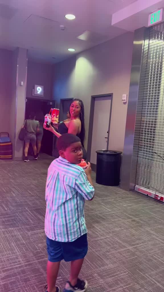 Moriah mills (@moriahmilly) - Urlebird