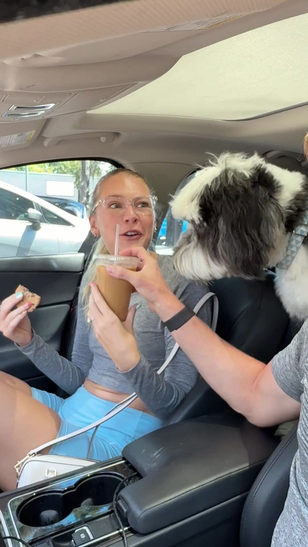 Hunna and Lib (@hunnaxlib) - Urlebird