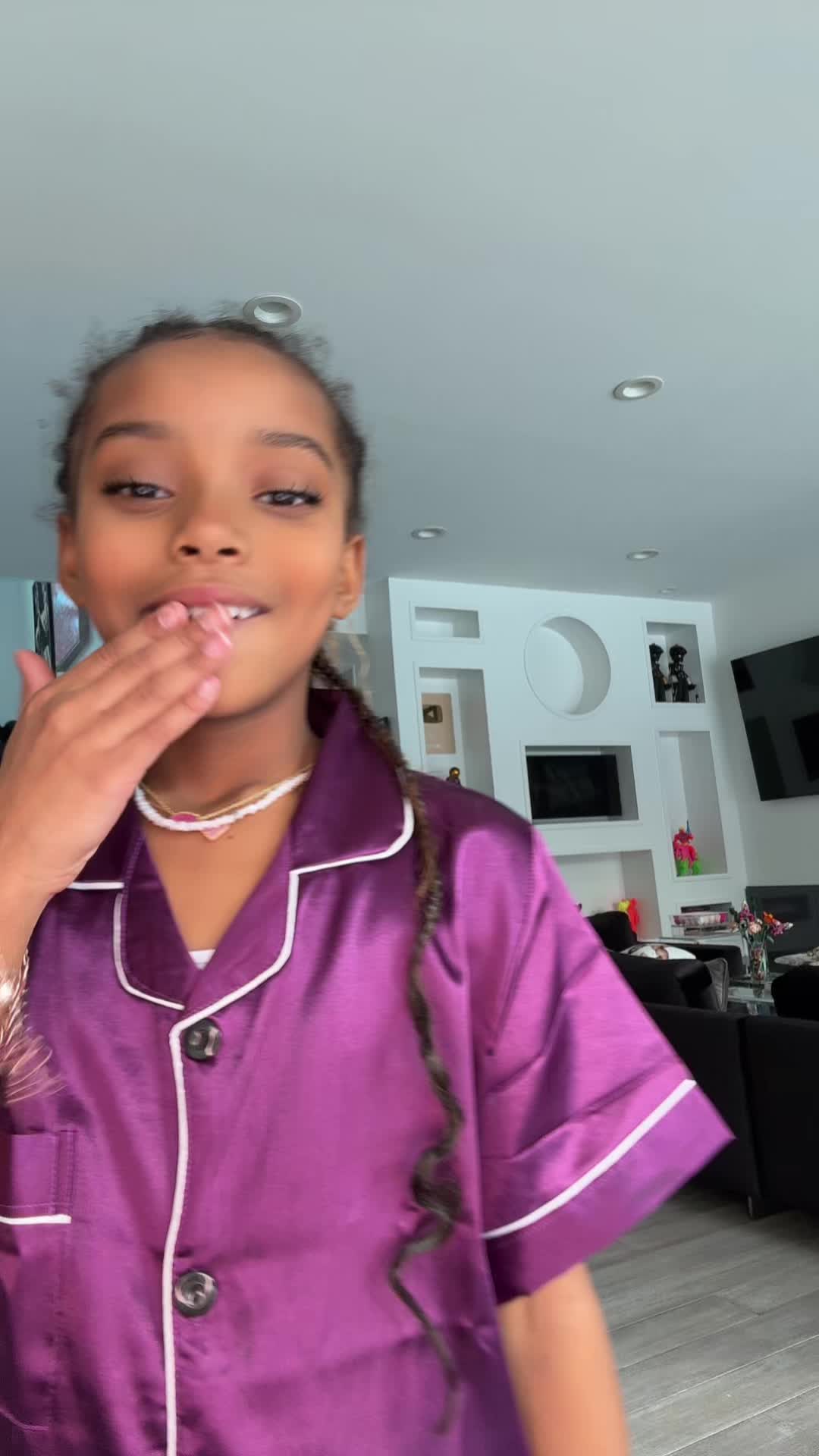 674 hearts, 12 shares, 40 | Lleya (@ylleyaevans)