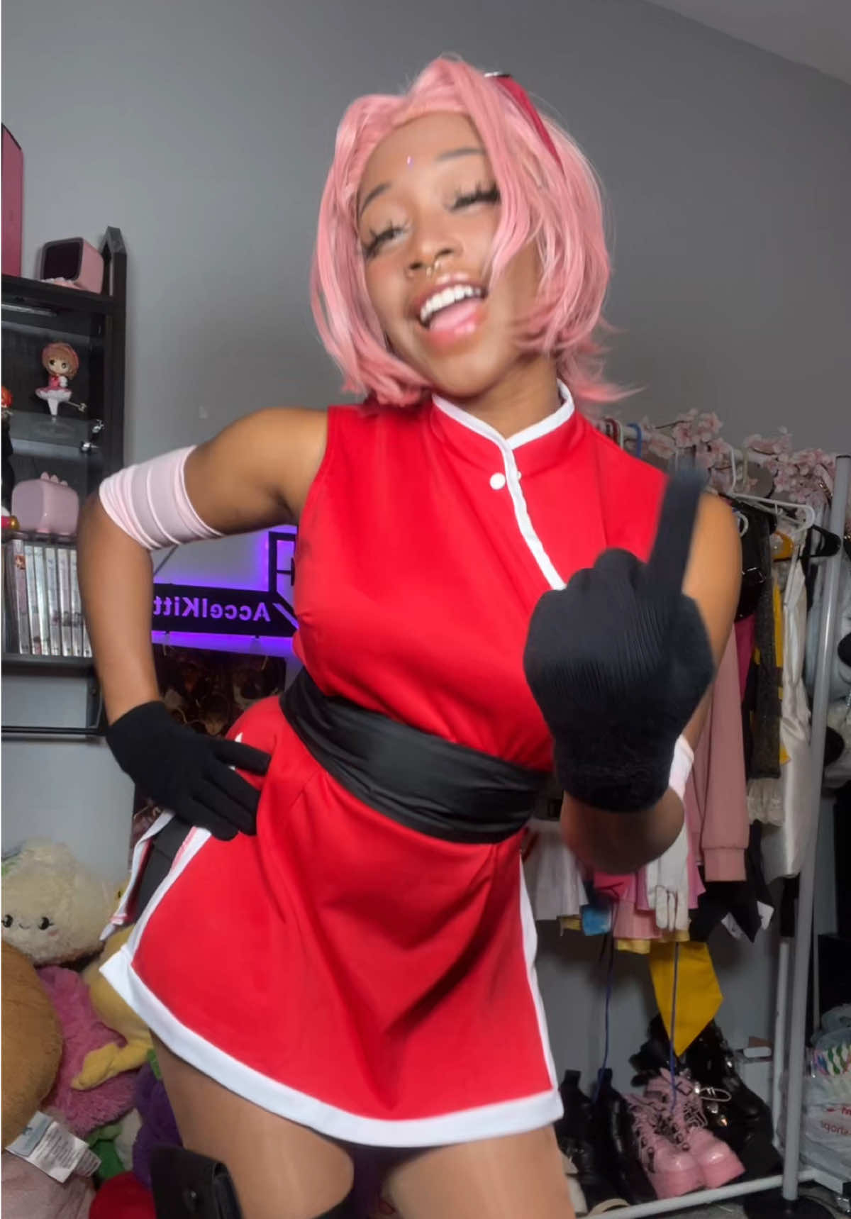 Tori 🎀 @ Momocon (@accelgirl) - Urlebird