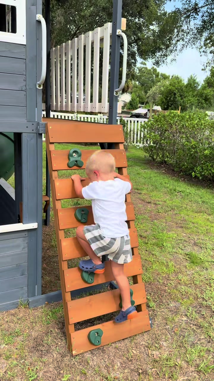 Alexandria, LA — There is a heavy | UrbanCast (@urbancastmedia)