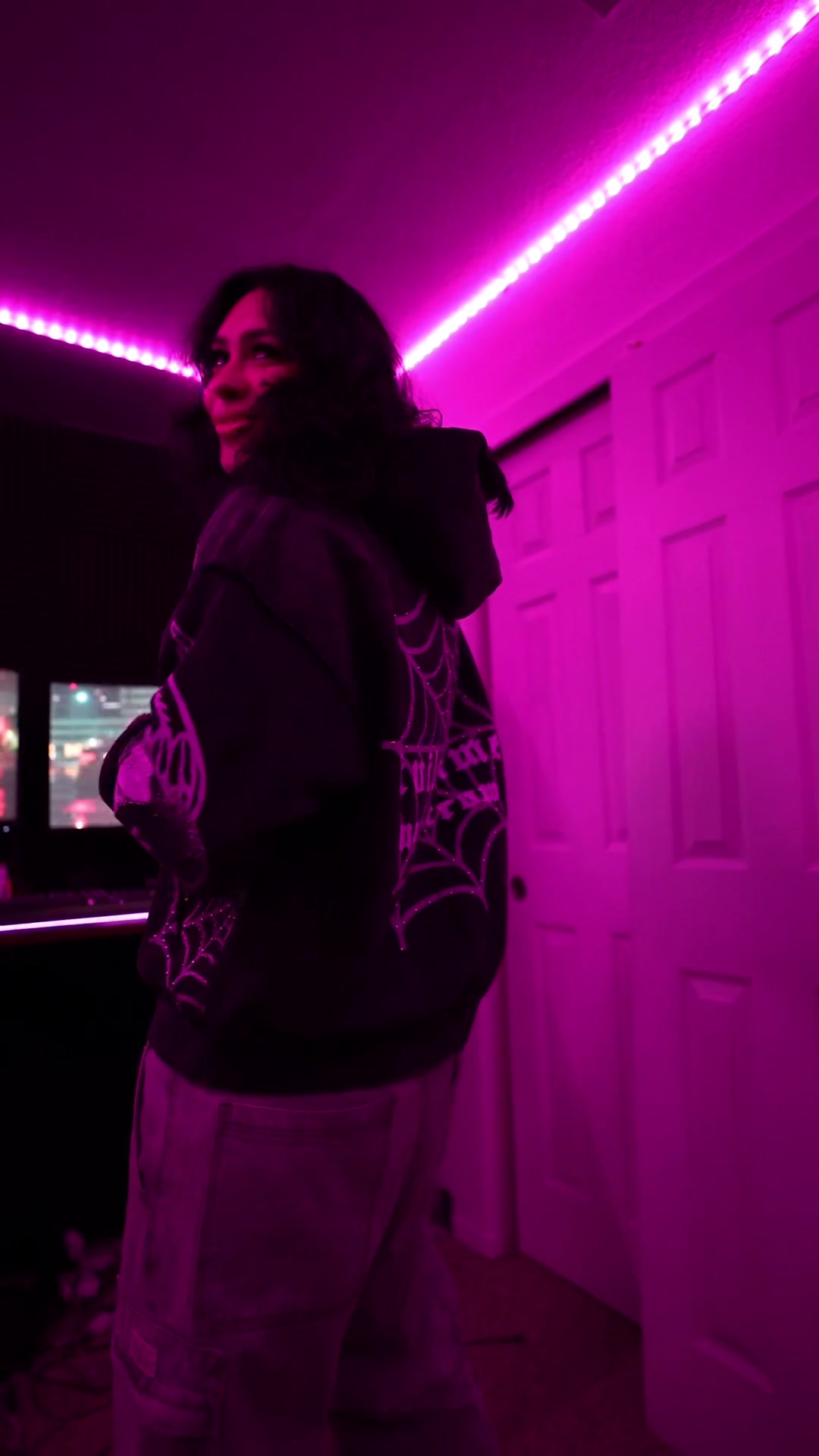 Vanilla B00bs (@phxntomlxft) - Urlebird