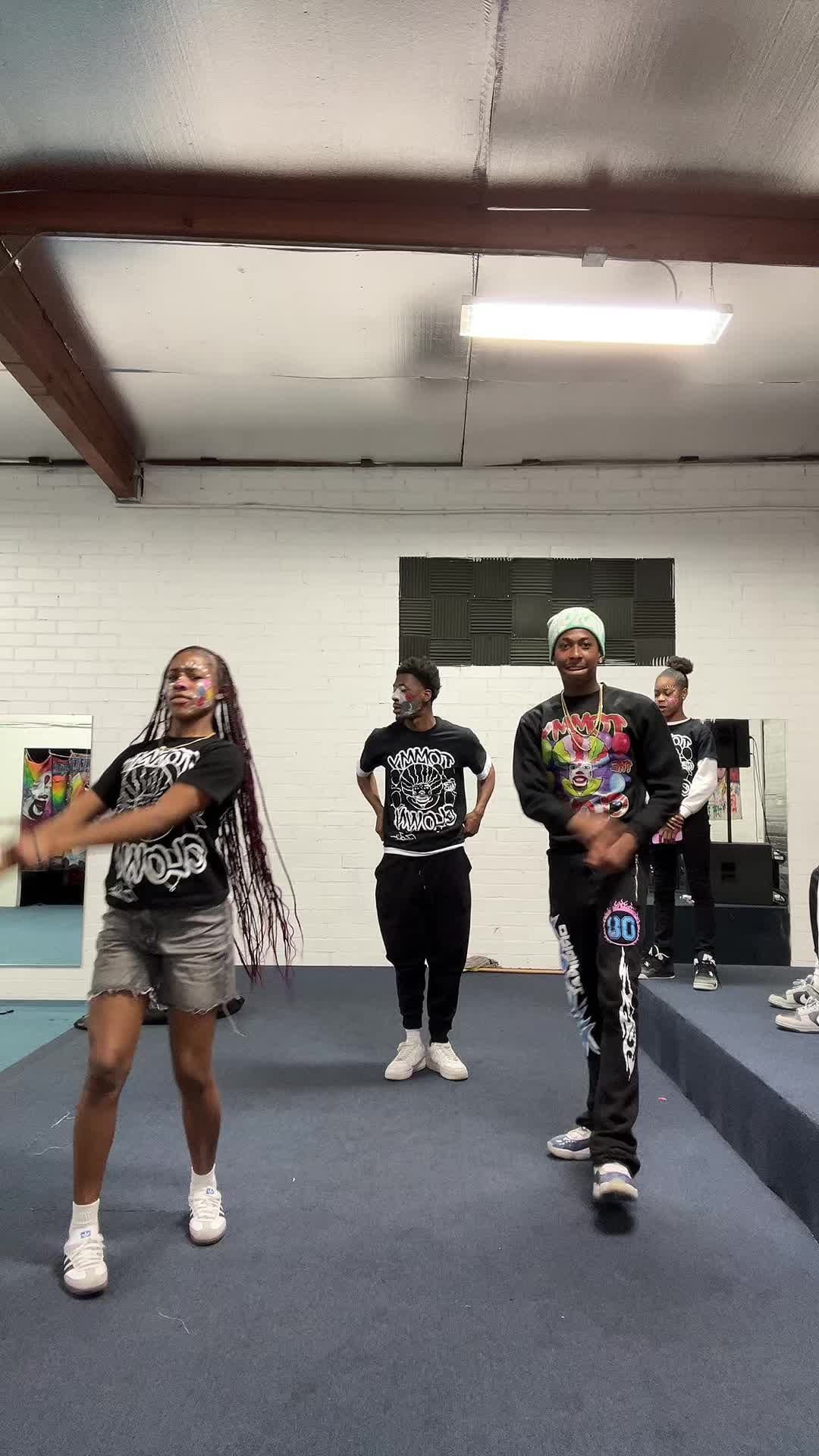 ROBLOX TWERKING GAME FOUND, ITS THE NEW | WeLoveVideoClips ...