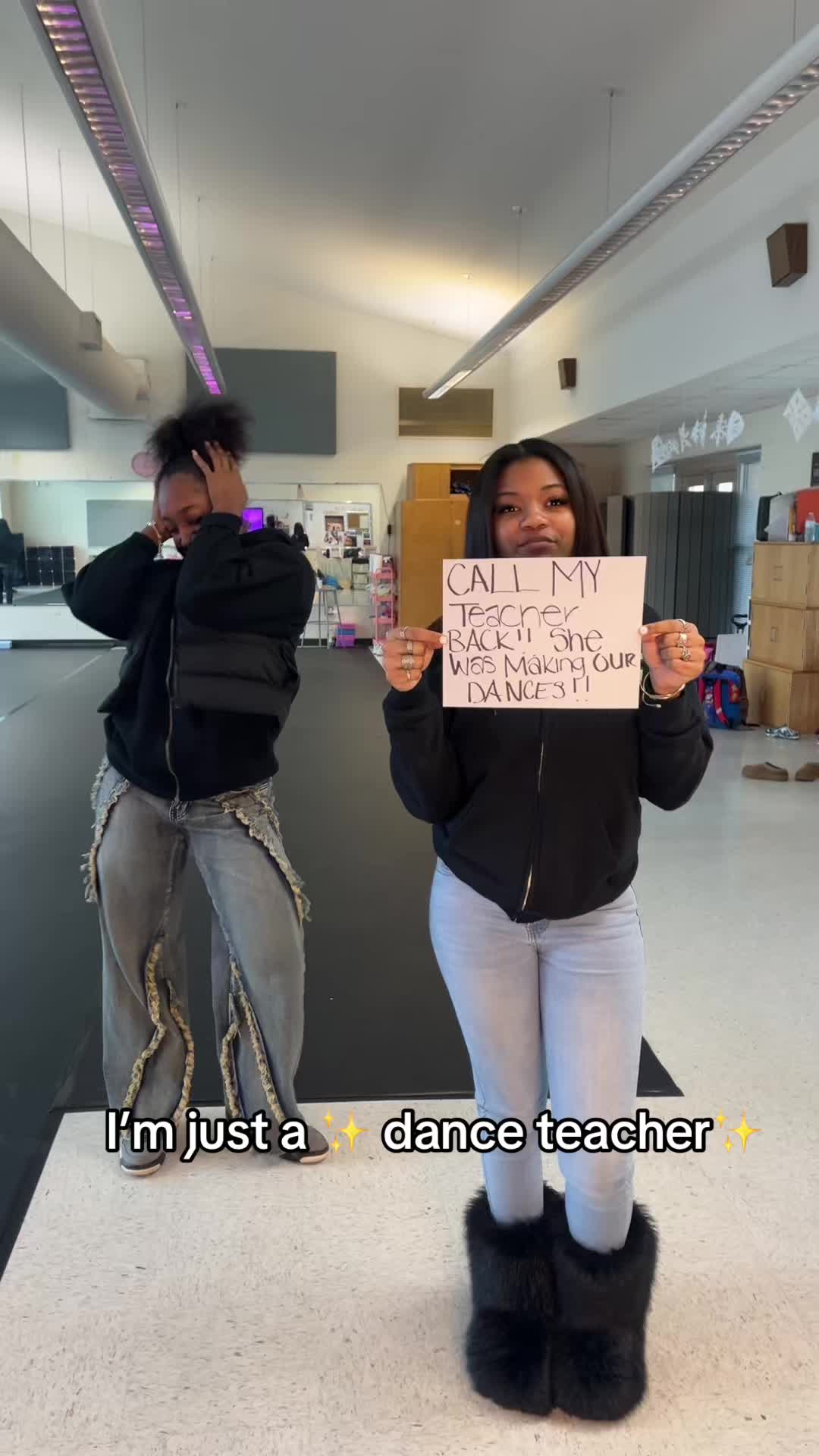 2025 is all about building my dream | Sara 🤍 (@sara.manner)