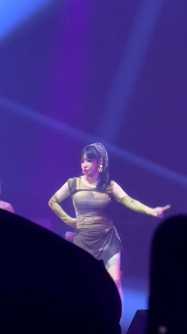 Miss Park Bom... excuse me? she serve | Eric Basualdo (@eric.basualdo)