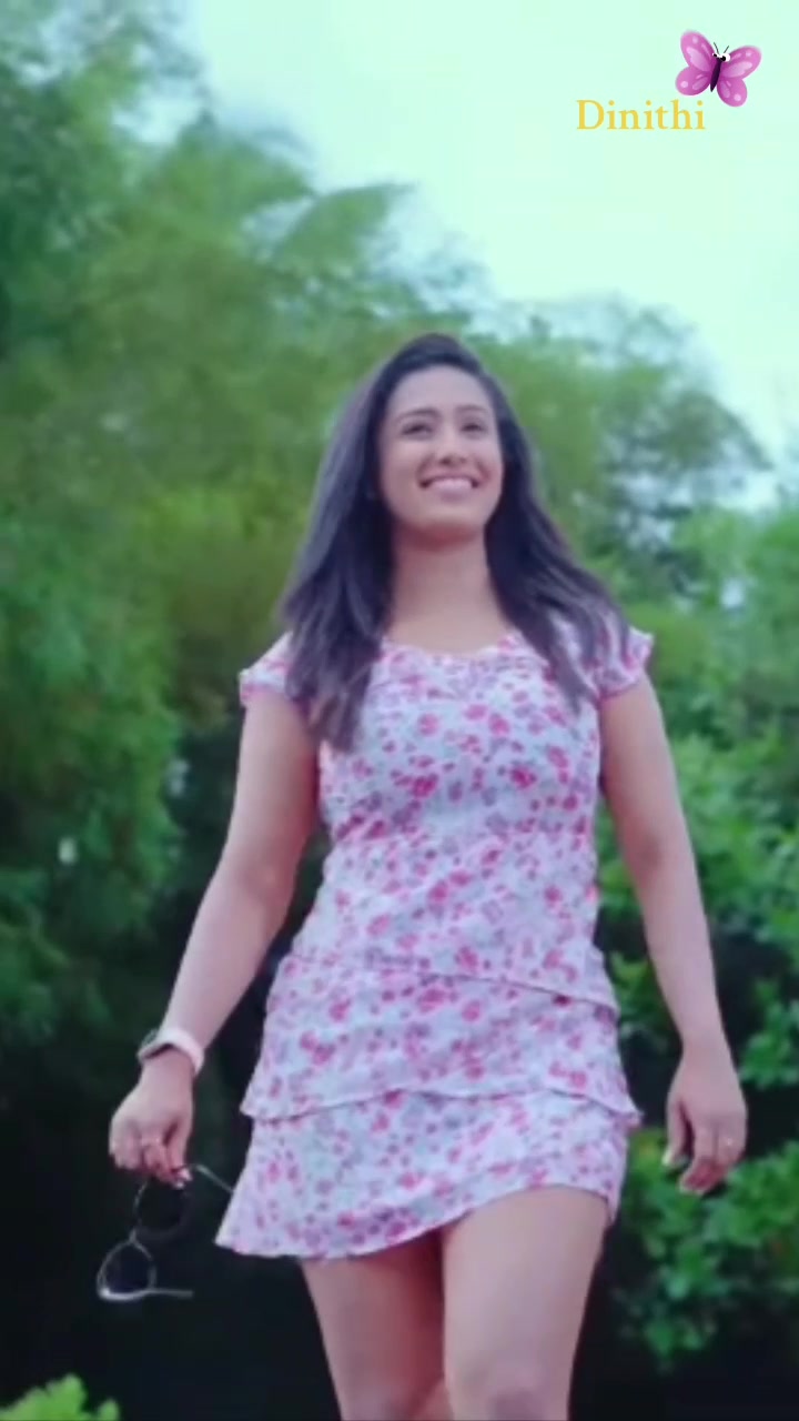 Dinithi Walgamage💗💗💗 #dance #sinhala | 🇱🇰Sri_Lankan_Trending🇱🇰💗 (@sl_hub_videoad)