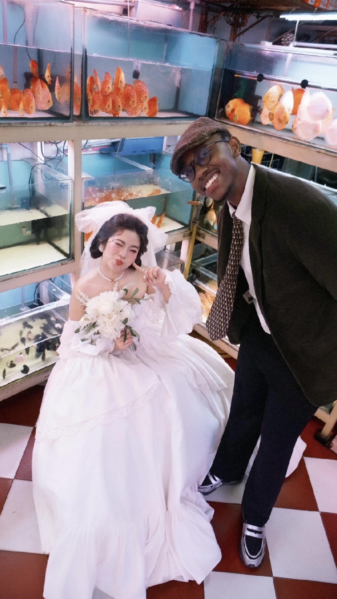 good morning 😝 #twins #fyp #viral | LA (@leah.ava_clementss)