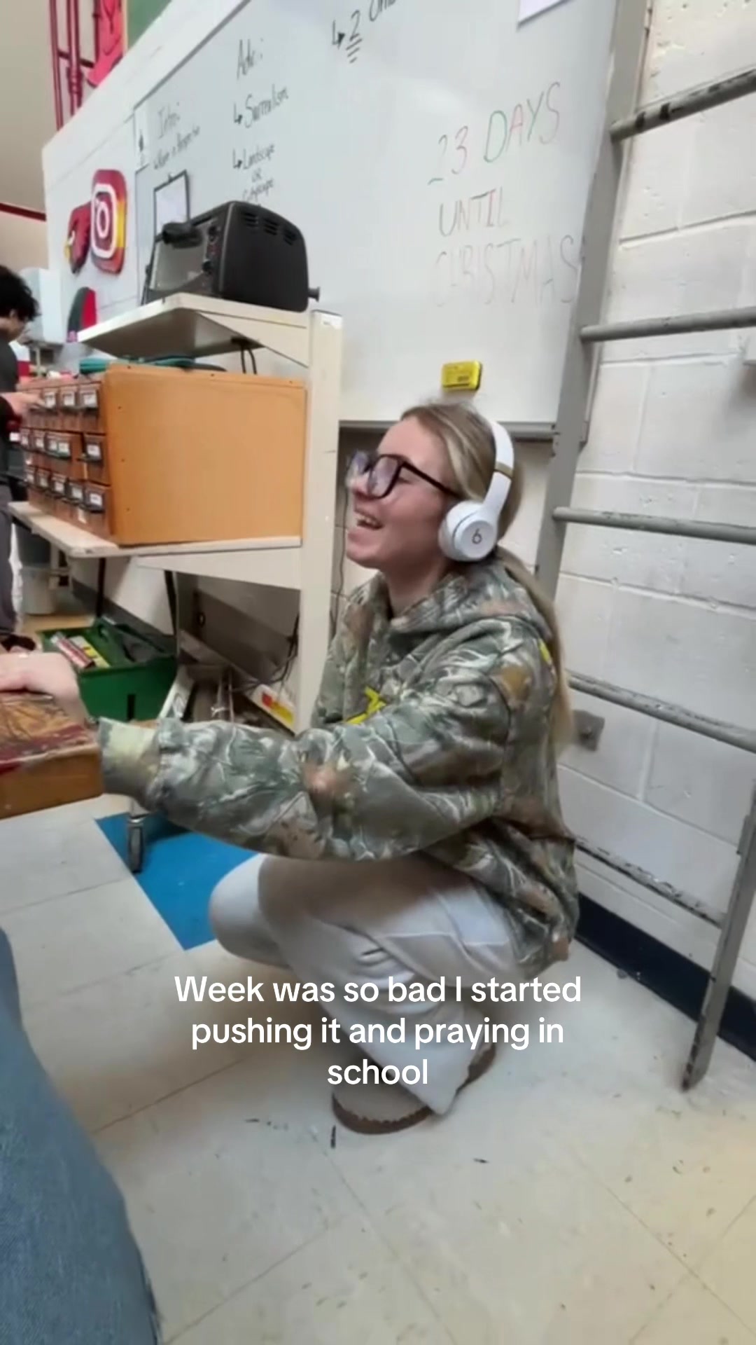 Así cambia la batería de los iPhone 17 | Aaric Montaño (@tecnotutostv)