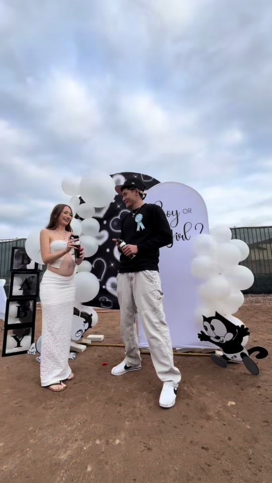 299 hearts, 21 shares, 11 | Carlie quicksand girls (@carlie_quicksand ...