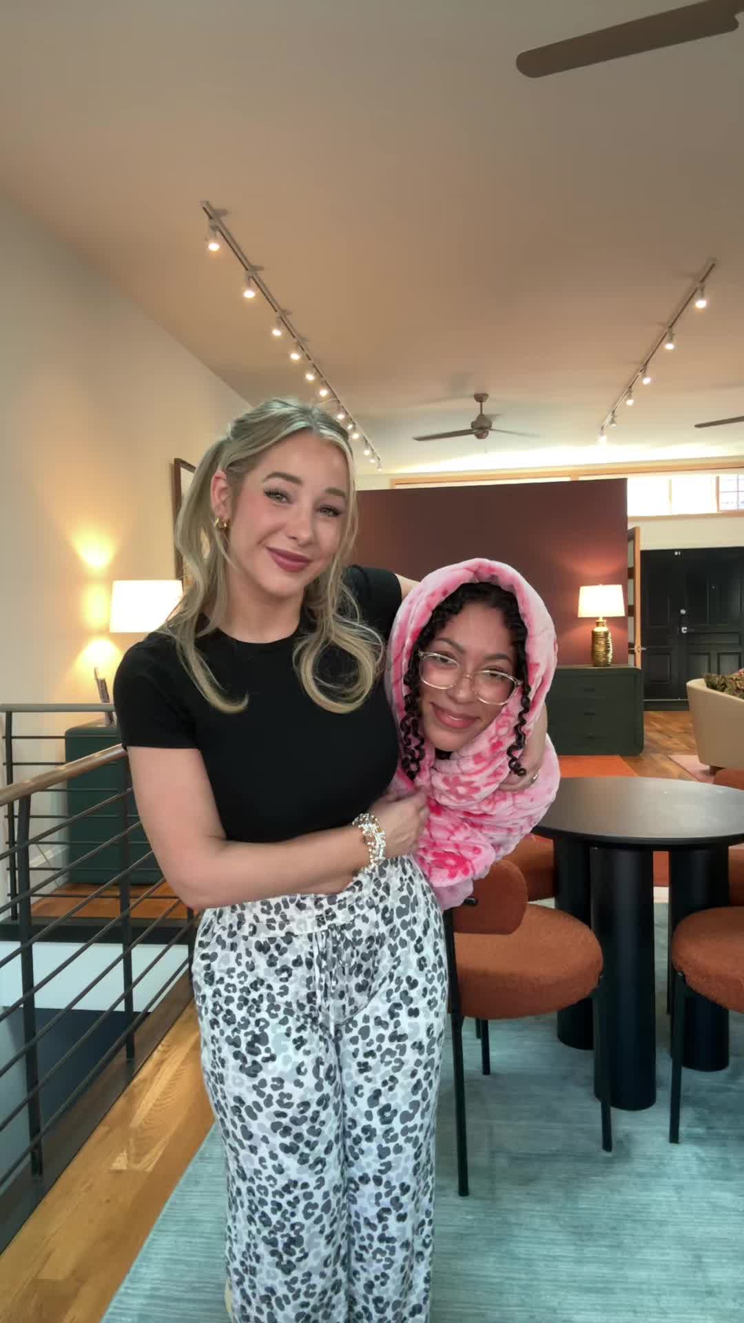 🦄 @itslunarliv - liv 🛸 - TikTok