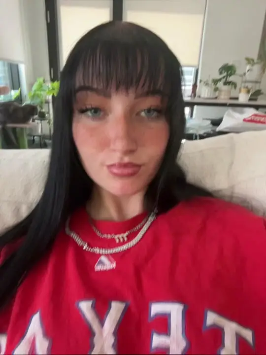 Kattbby8 (@kattbby8) - Urlebird