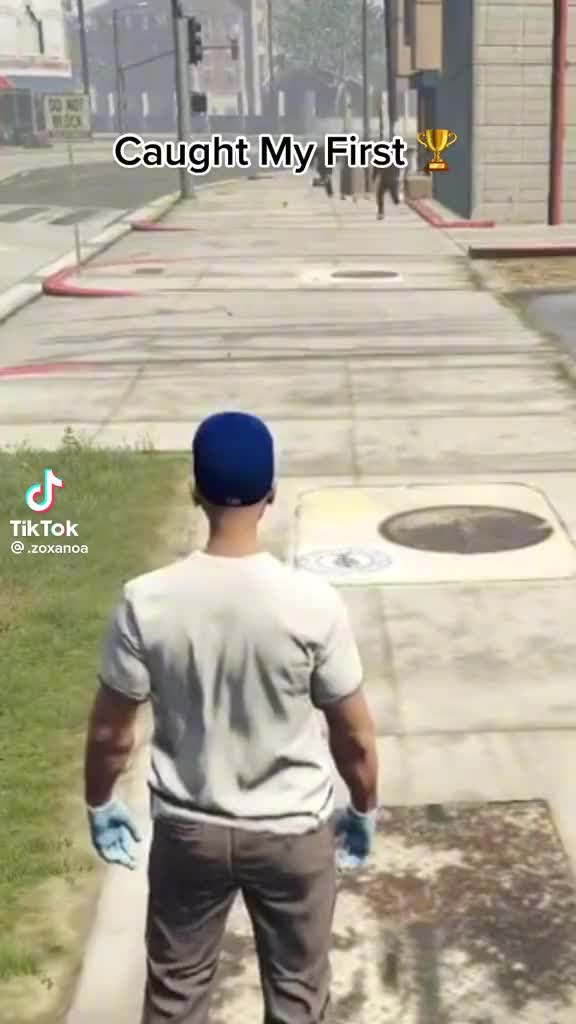 Mans caught his first body in FiveM | FiveM Clips (@seriousfivemroleplay)