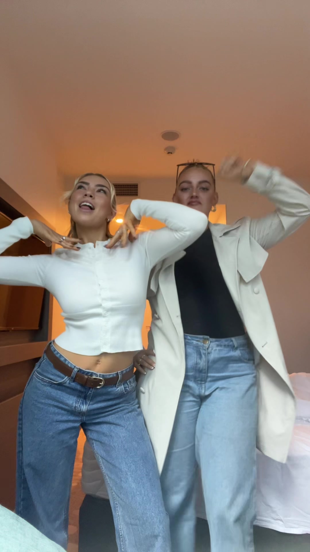 whos taylor swift anyway? @sarah | Jorgia Golding (@jorgiagolding)