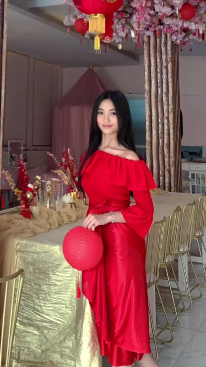 Boru bataknya aku 🥰 #batak #boruniraja | Monique Angely (@moniqueangely)