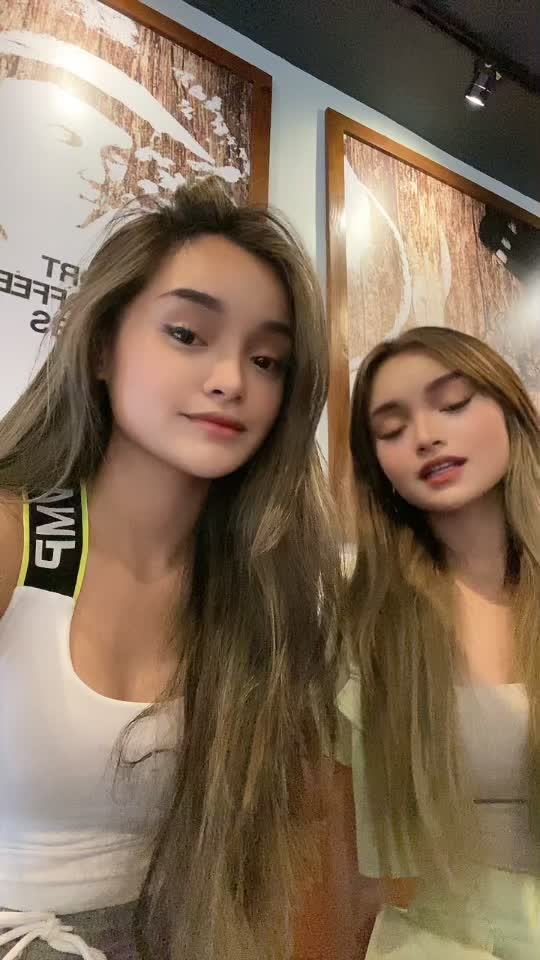 💰💰 | aicyandtrisha (@fabetwinz)
