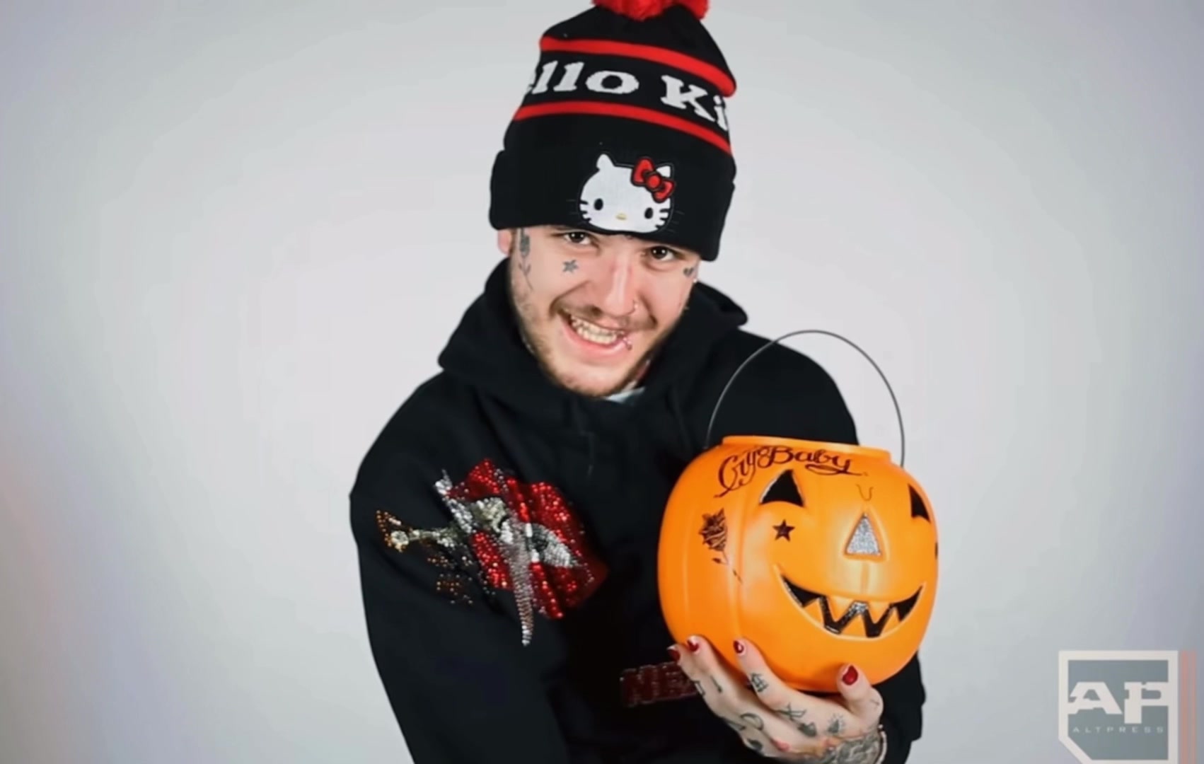 Nozierto JAJAJAJAJA un niño no amarra | wendysyan (@wendysyan)