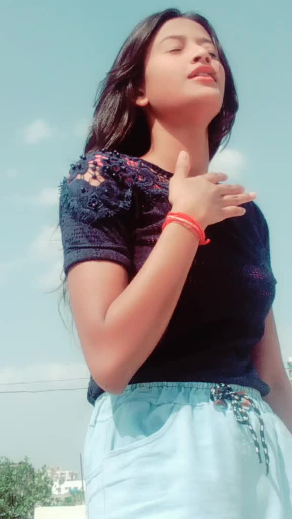 Ek Bihari sab pe bhari😎#vrbihari #viral | khusboo0727 (@khusboo0727)