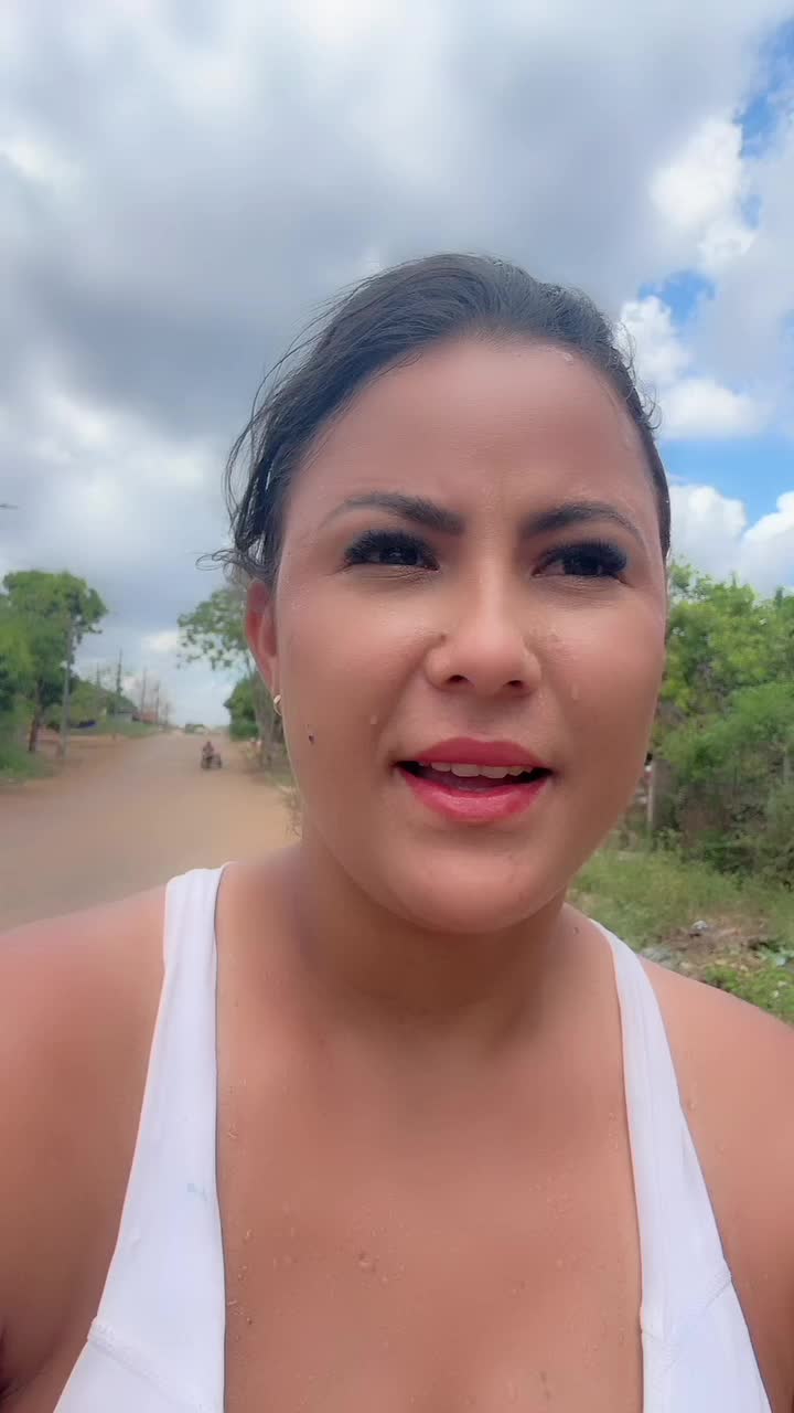 malu (@malu05oficial) - Urlebird